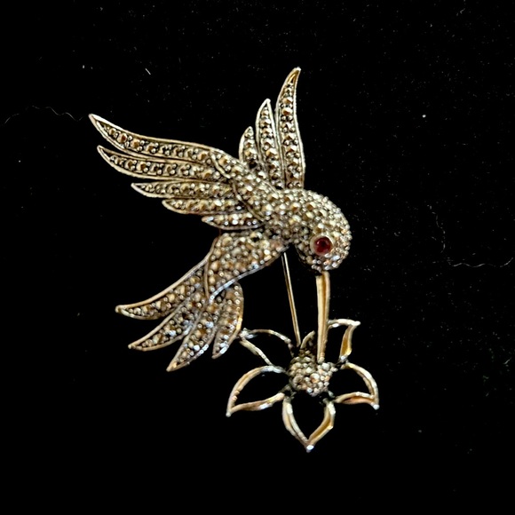Avon | Jewelry | Vintage Avon Brooch Hummingbird Flower Faux Marcasite ...